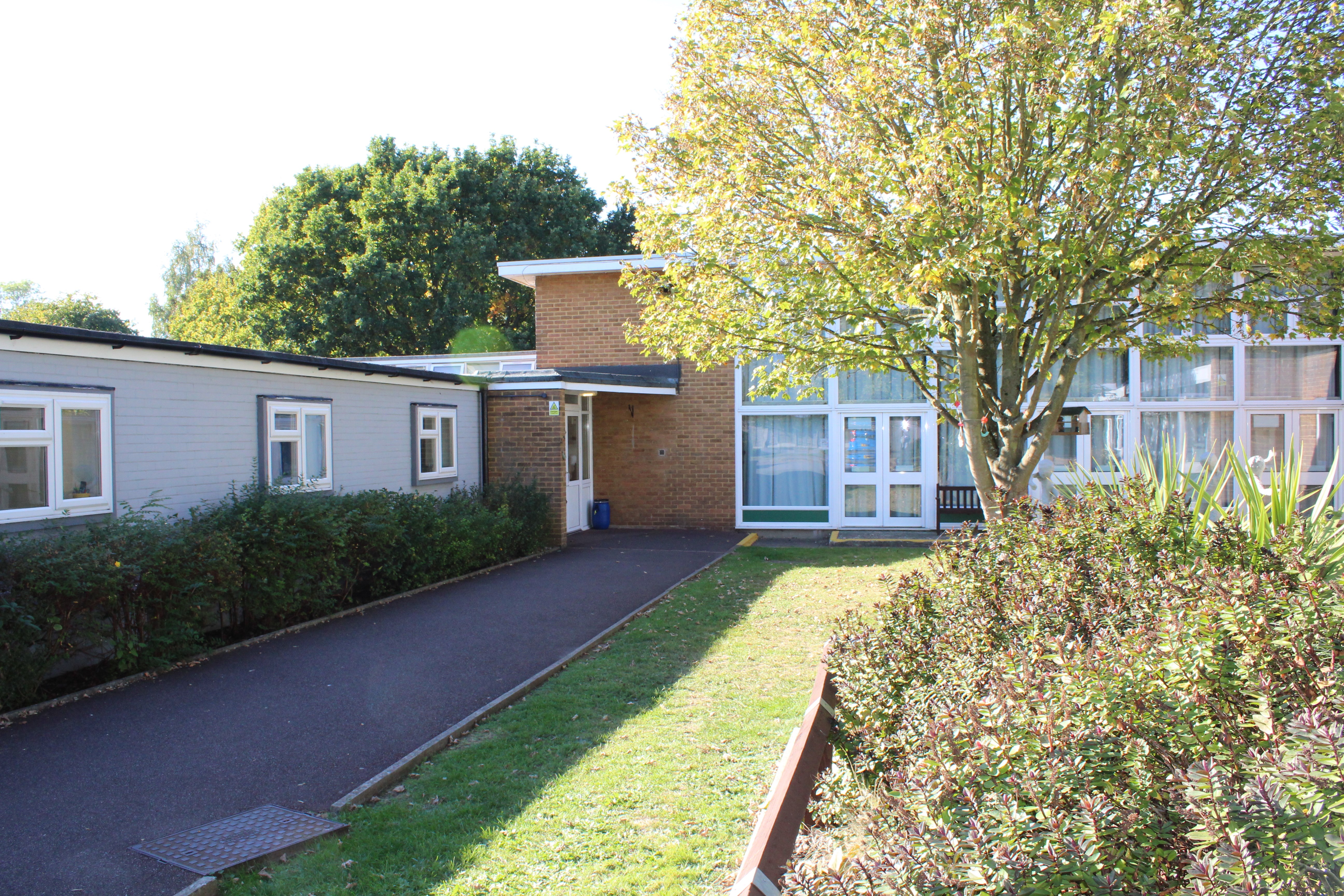 Valley Invicta Primary School at Aylesford | Neighbourly