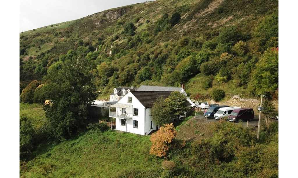 Quaker Cottage | Neighbourly
