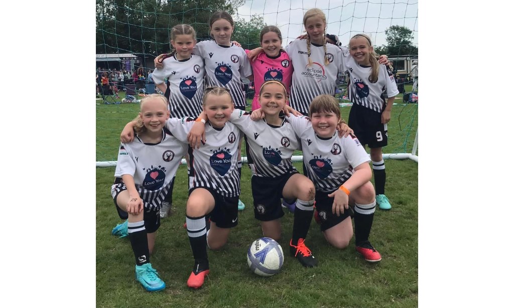 Whiteley Wanderers Youth FC - U11 Fawns Girls | Neighbourly
