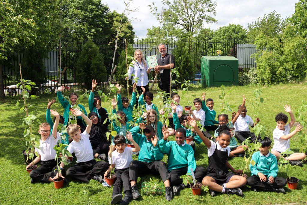 Manchester Communication Primary Academy | Neighbourly